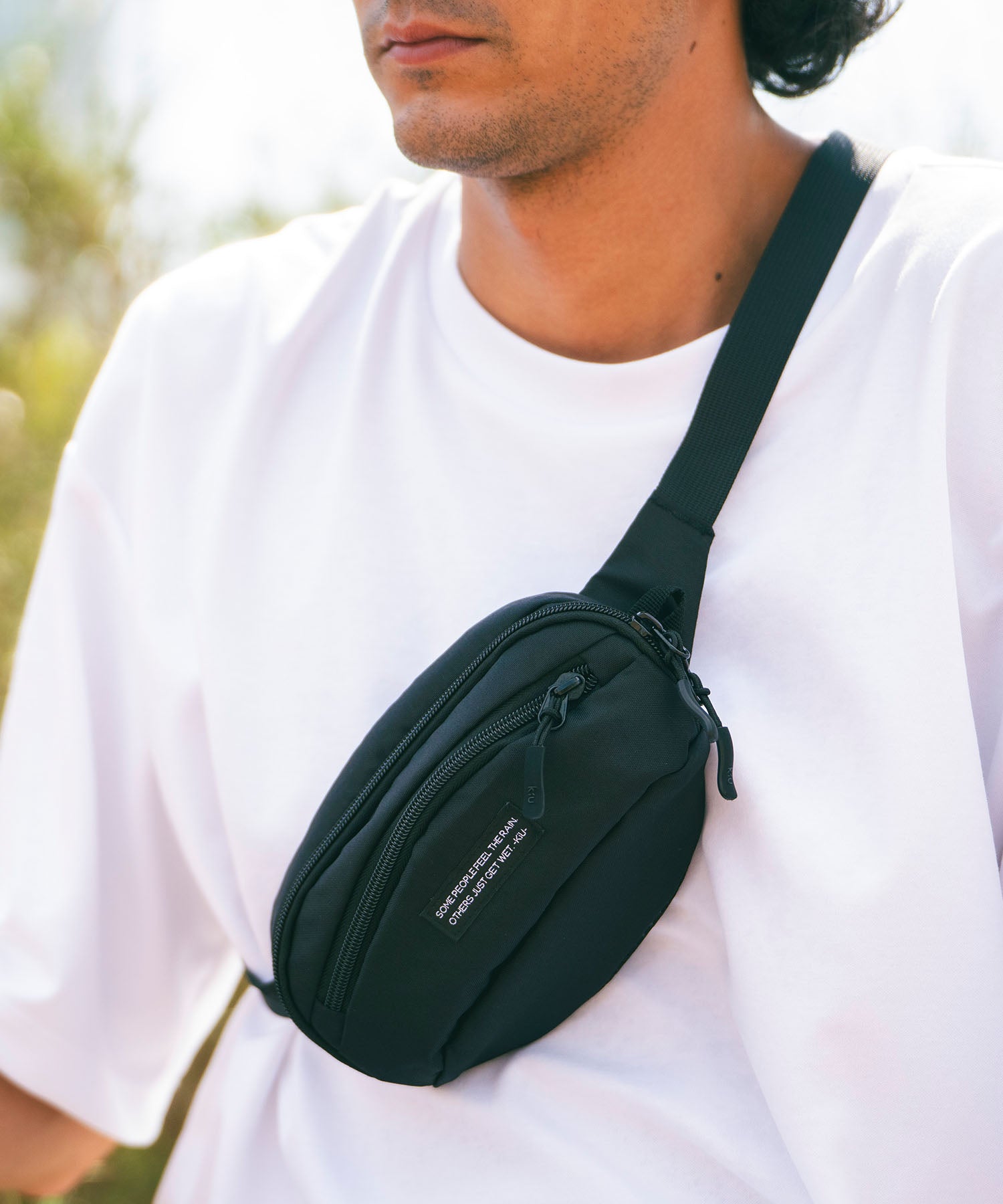 300D ボディバッグ ミニ k376 – KiU公式オンラインショップ