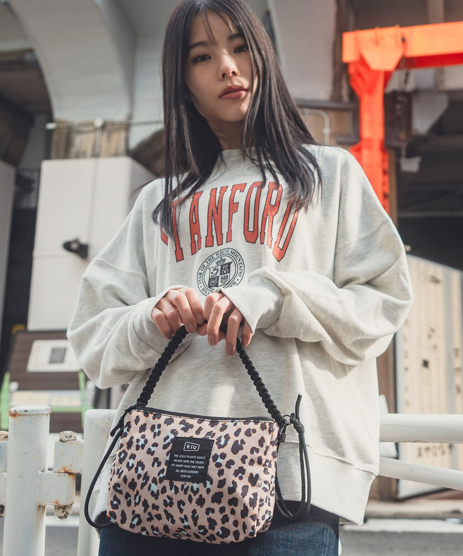 パラコードサコッシュポーチ k362 – KiU公式オンラインショップ