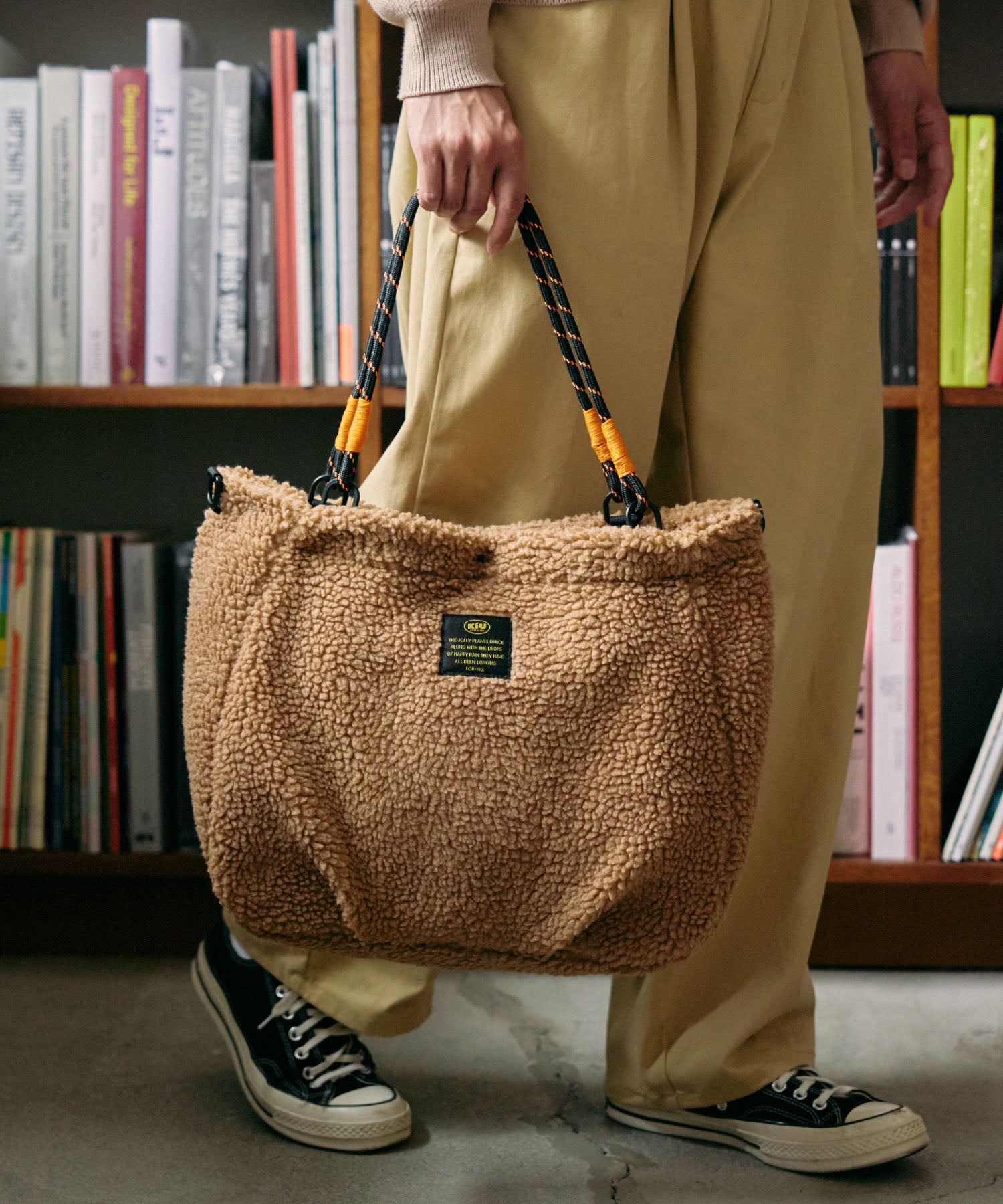 ボアバルーントートバッグ K397 – KiU公式オンラインショップ