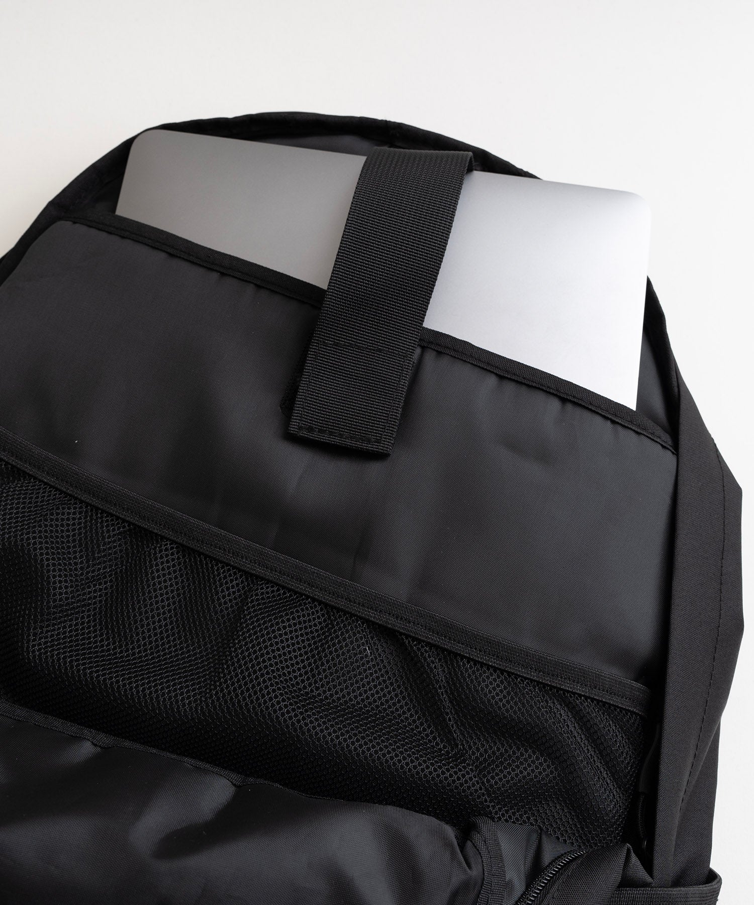 キウデイバックパック 2ND K447 – KiU公式オンラインショップ