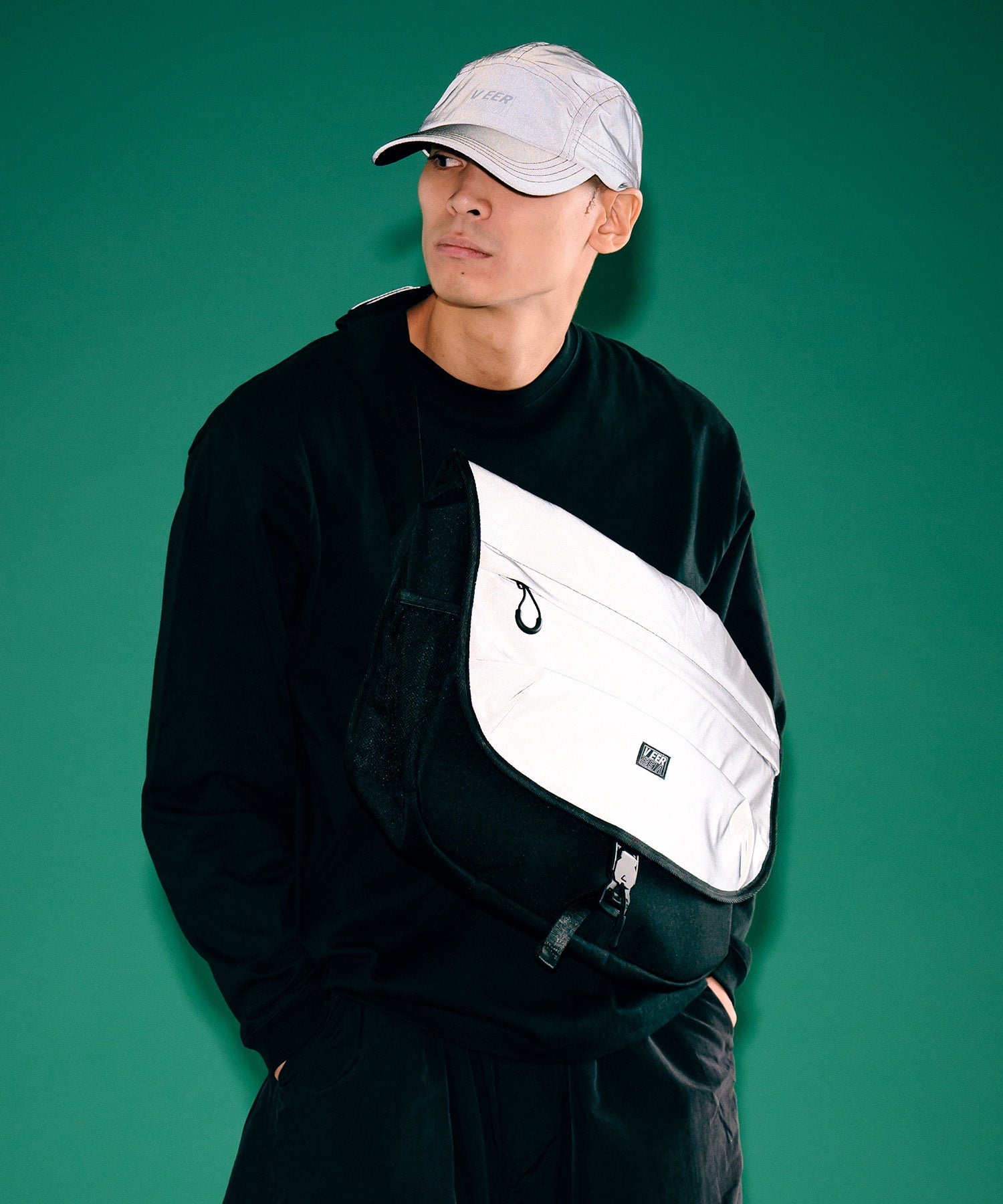 フルリフレクターメッセンジャーバッグ VK011【VEER】 – KiU公式オンラインショップ